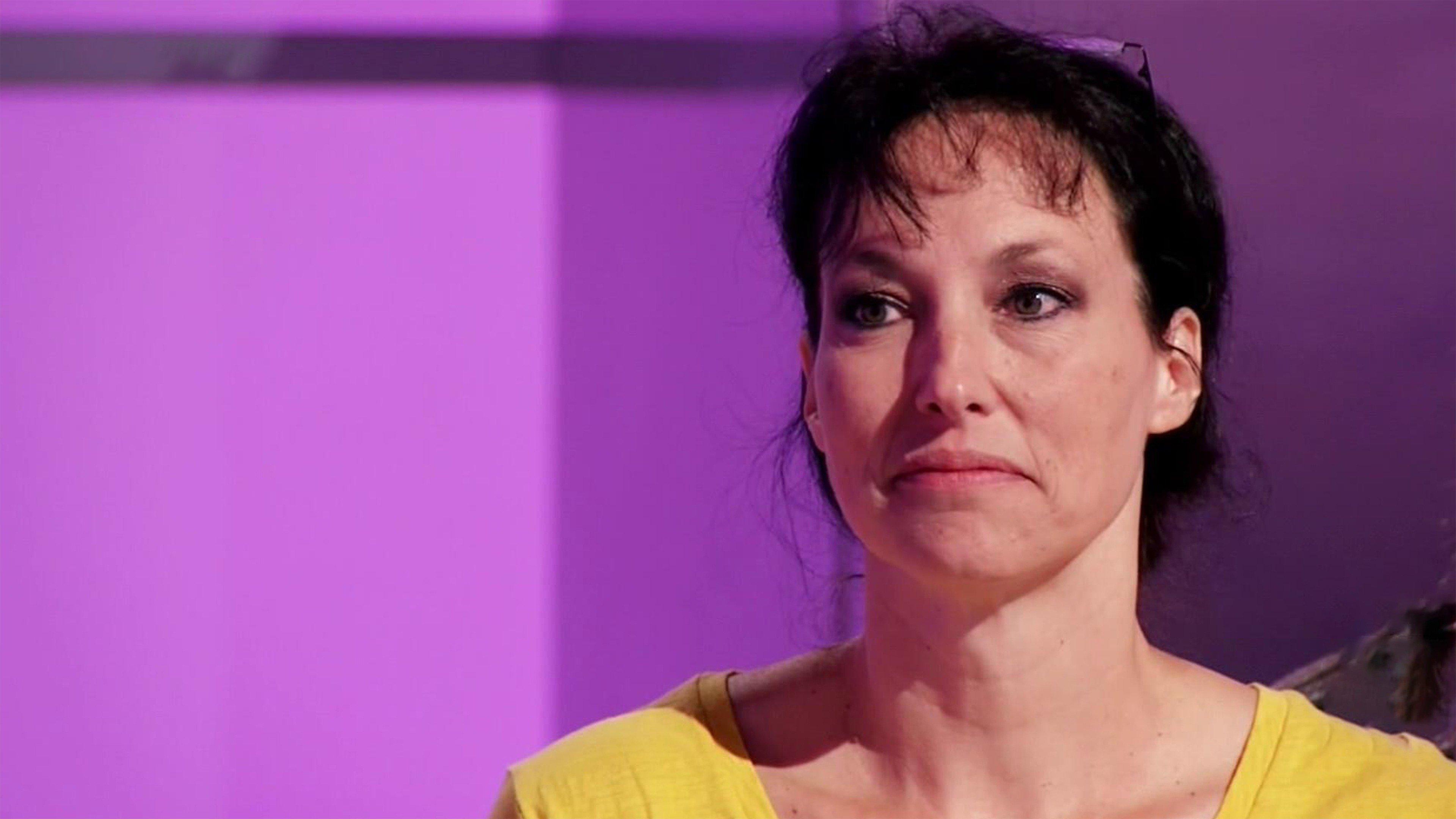 Watch Cake Wars: S2E10 - Willy Wonka on Philo (Free Trial)