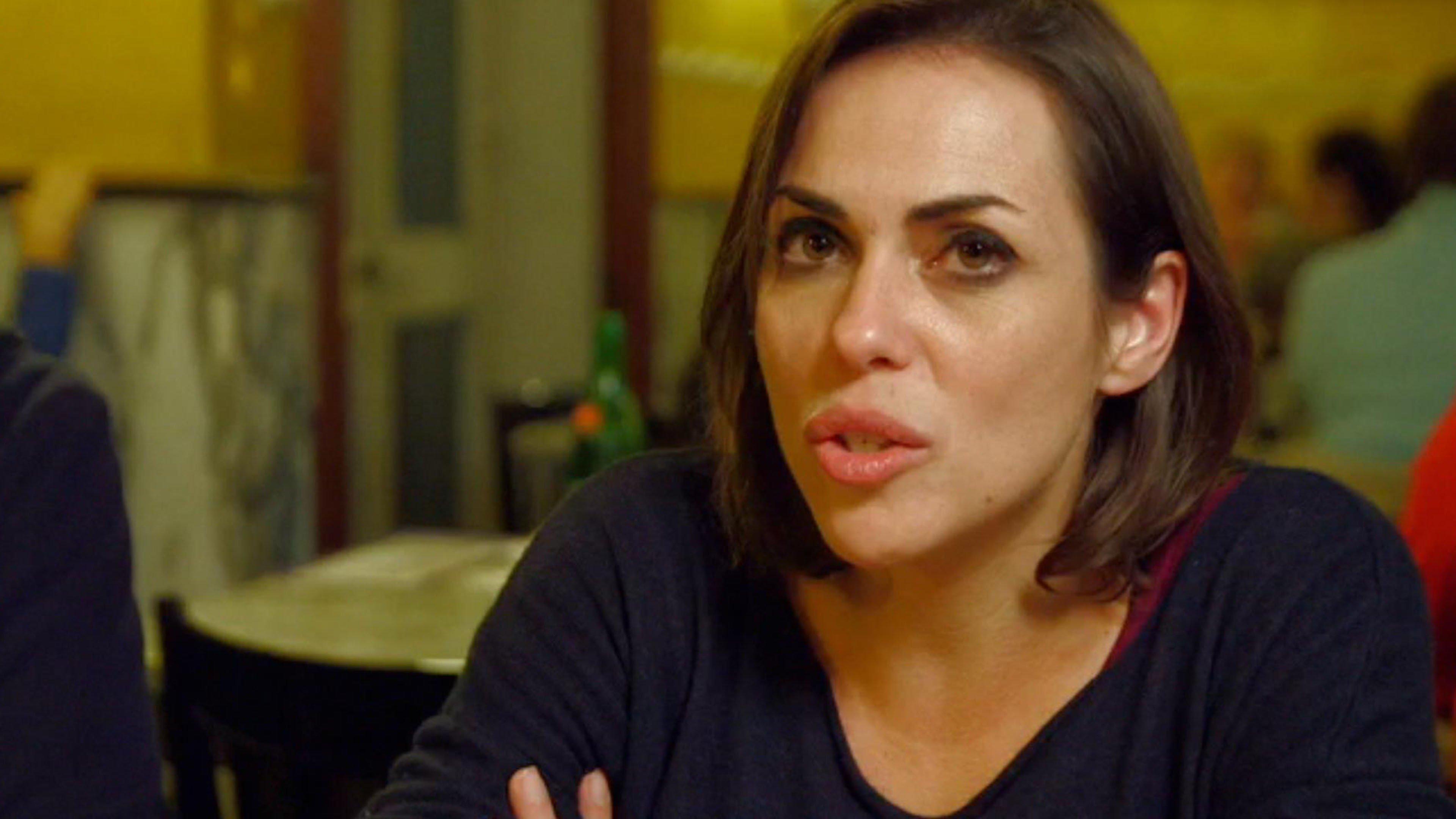 Watch Bizarre Foods: Delicious Destinations: S5E12 - Naples on Philo ...