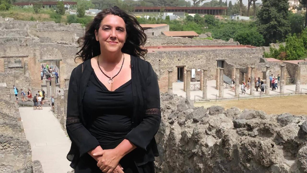 Watch 8 Days That Made Rome: S1E7 - The Colosseum's Grand Opening on ...