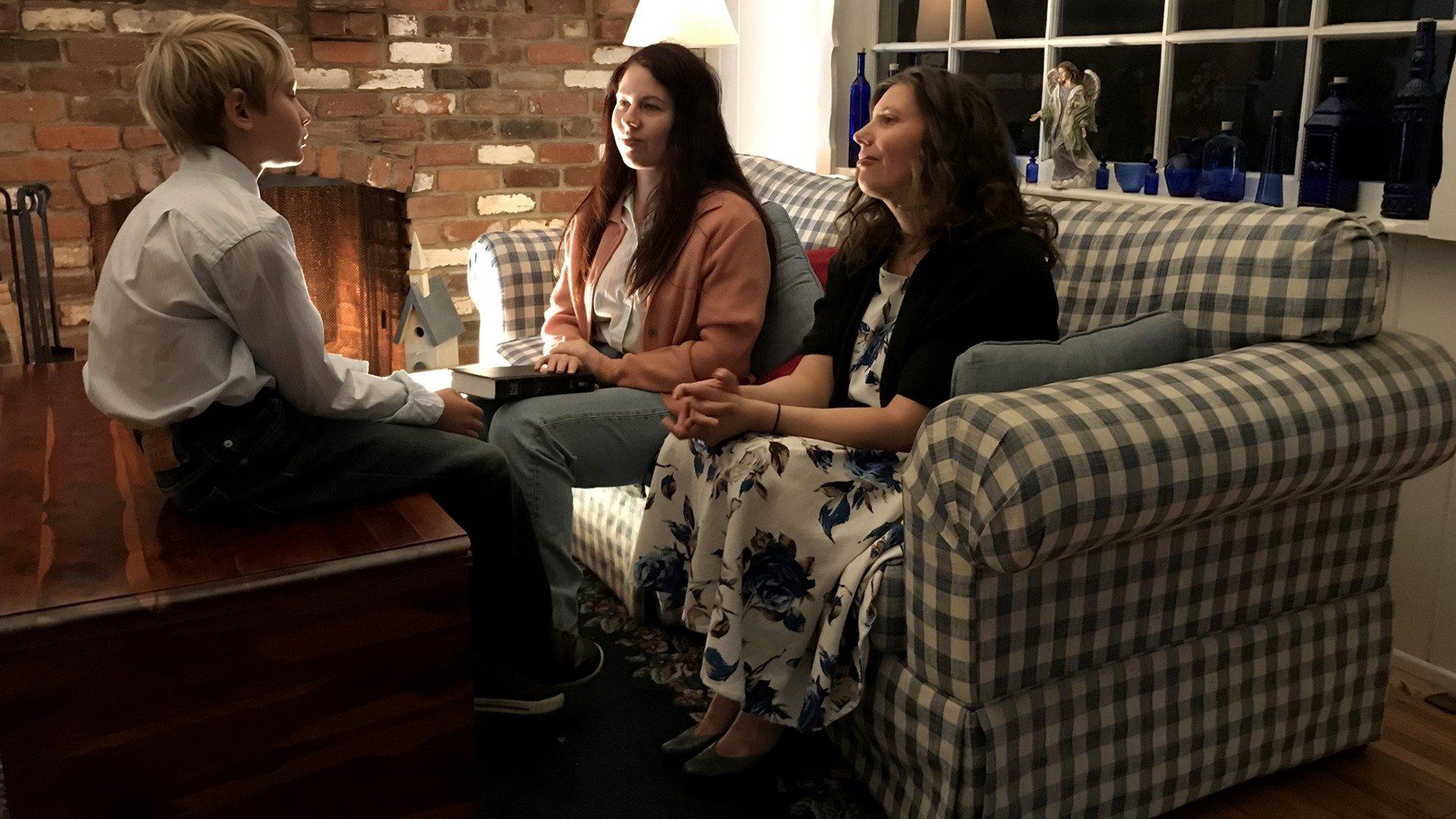 Watch Twisted Sisters: S1E1 - The Naked Truth on Philo (Free Trial)