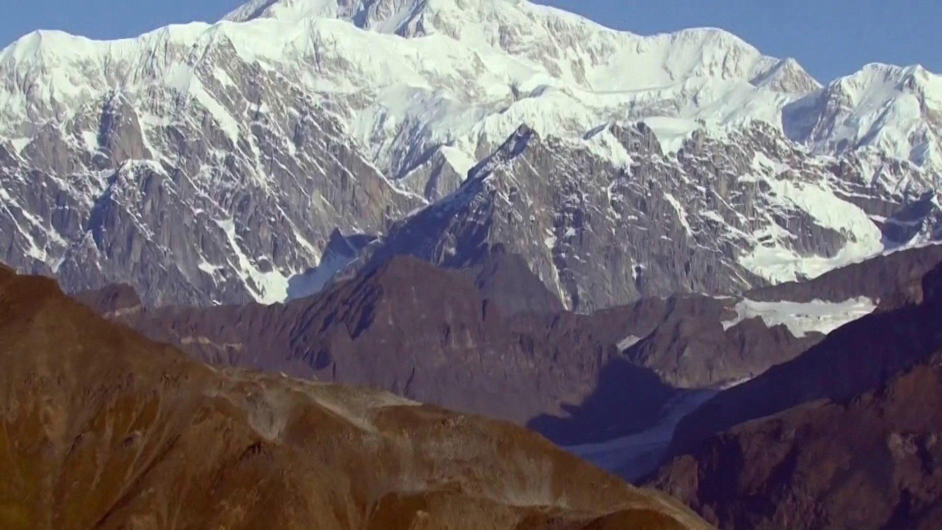 Watch Building Off the Grid: S2E1 - Alaskan Glacier on Philo (Free Trial)