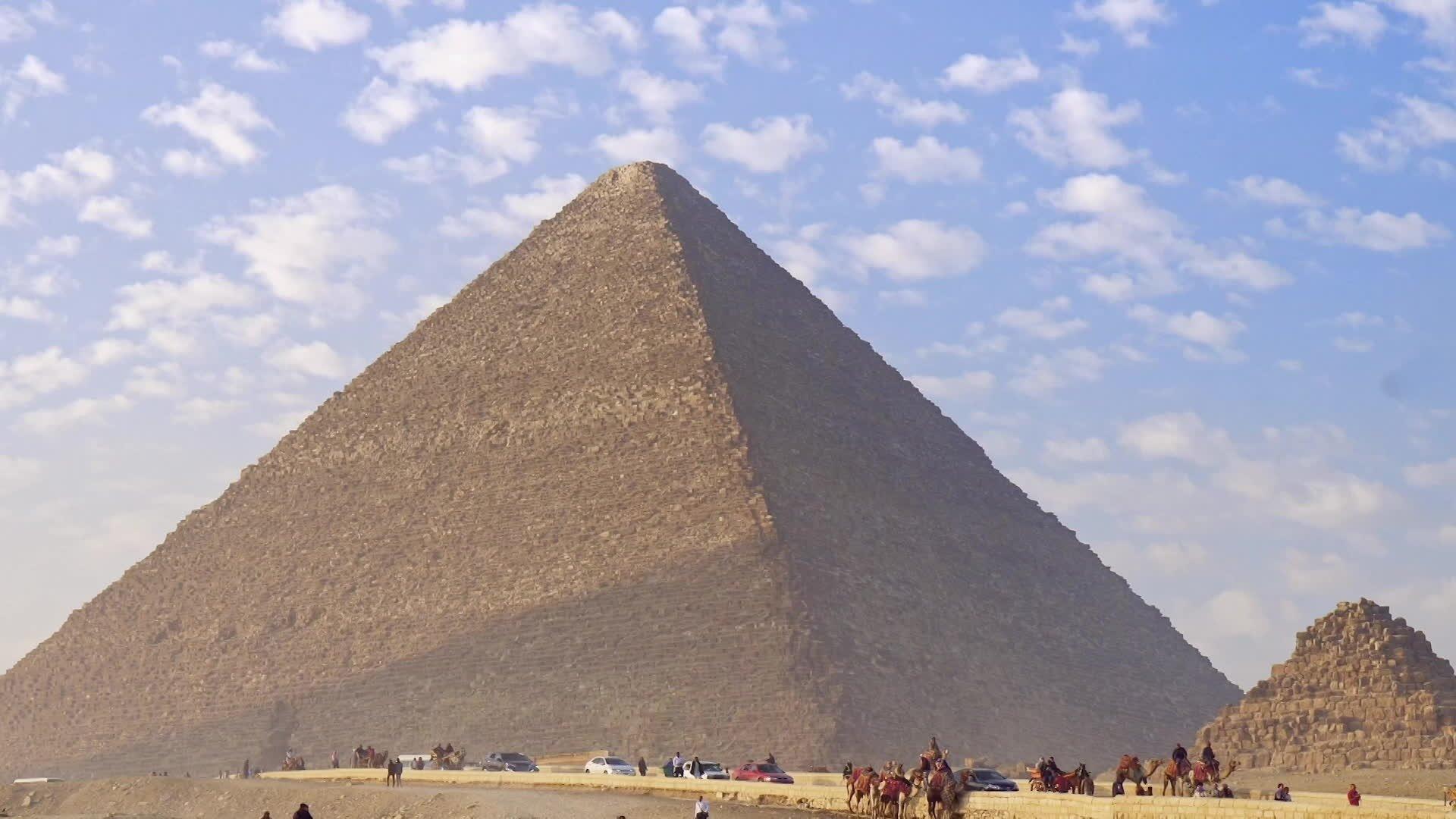Watch History's Greatest Mysteries: S4E10 - The Puzzling Pyramids of ...