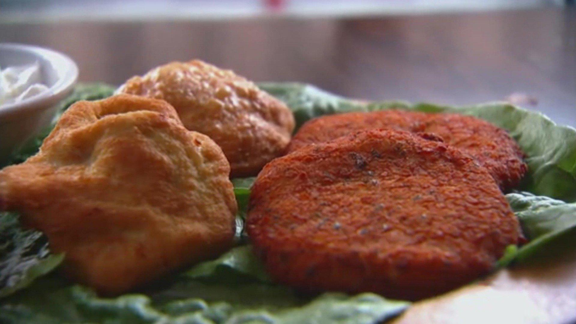 Watch Unique Eats: S3E3 - Delis on Philo (Free Trial)